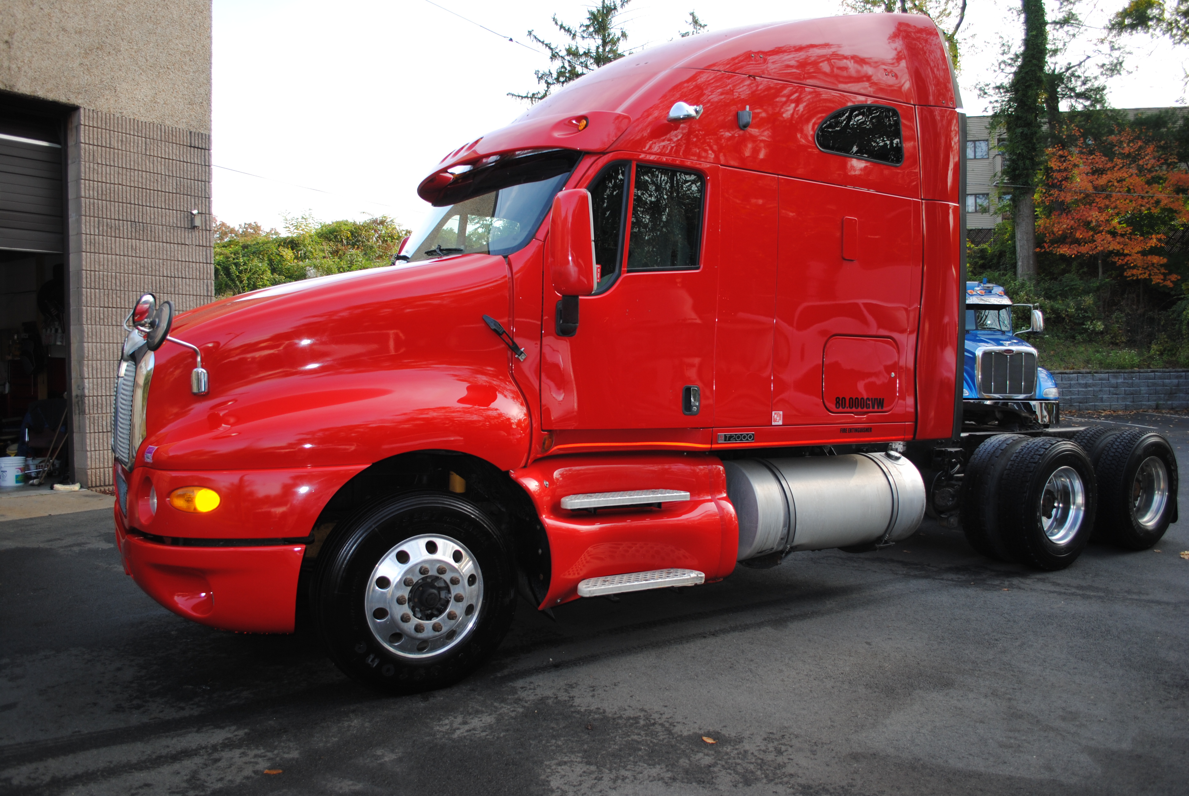 2007KENWORTH-T200-RED-TRACTOR-008 – Cinemacar